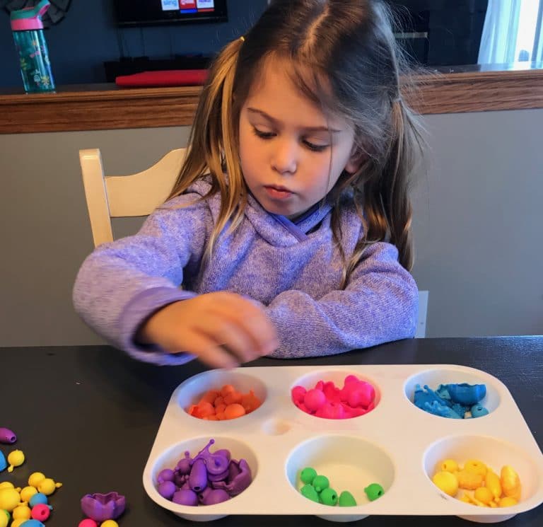 9 Strategies for Teaching COLORS to Toddlers (2025) - ABCDee Learning