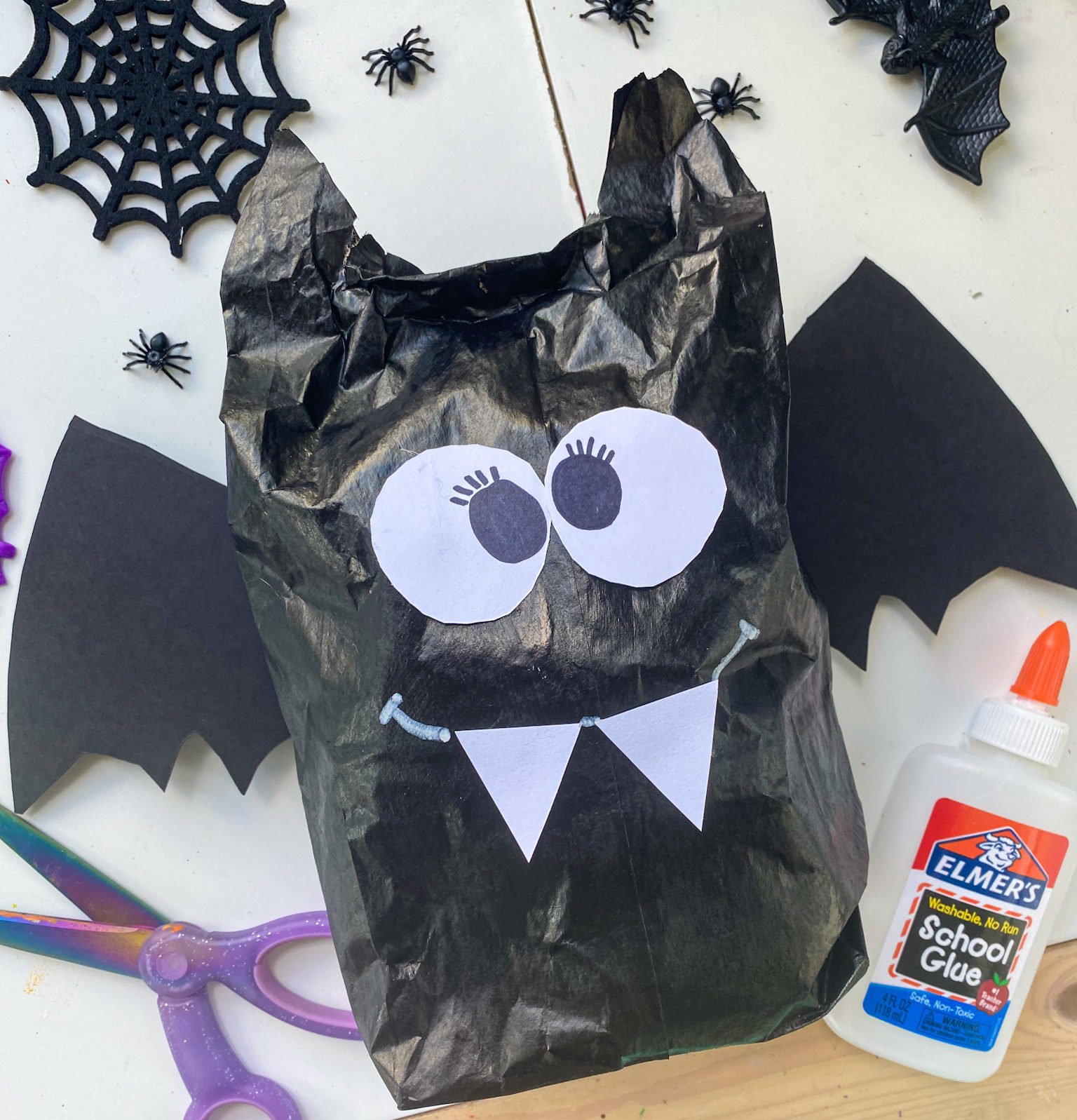 10 CUTE Bat Crafts for Halloween (2025) - ABCDee Learning