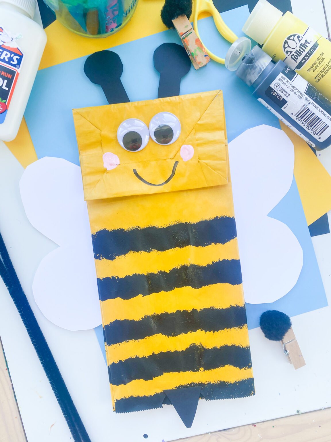 20 FUN Bug Crafts For Preschoolers 2024 ABCDee Learning 20-fun-bug-crafts-for-preschoolers-2024-abcdee-learning