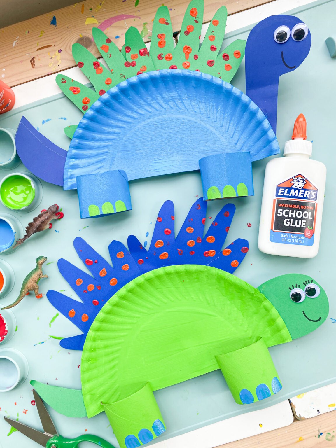 23 ROARINGLY Awesome Dinosaur Crafts - ABCDee Learning